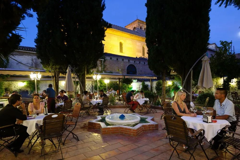Top 10 Best Restaurants in Granada: Fine Dining to Hidden Gems - Spainist