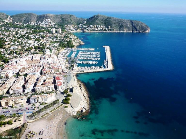 Moraira Guide: Holidays, Top Things to Do & See + Advice