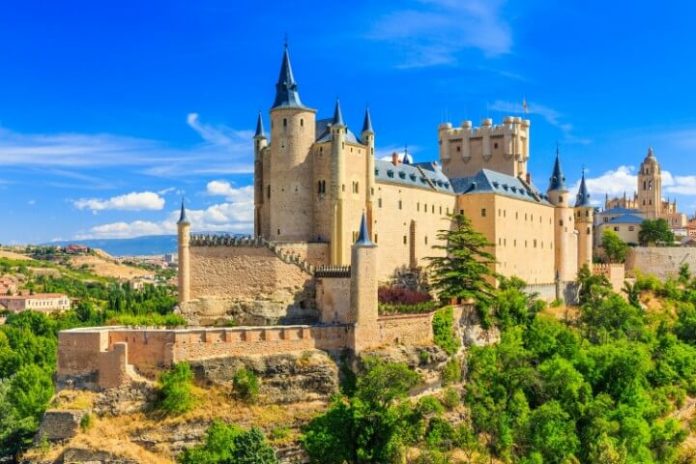 Top 10 Historical Places & Sites to See in Spain + Local Advice