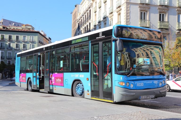 Madrid Airport Express Bus to city center: EMT, Exprés Aeropuerto