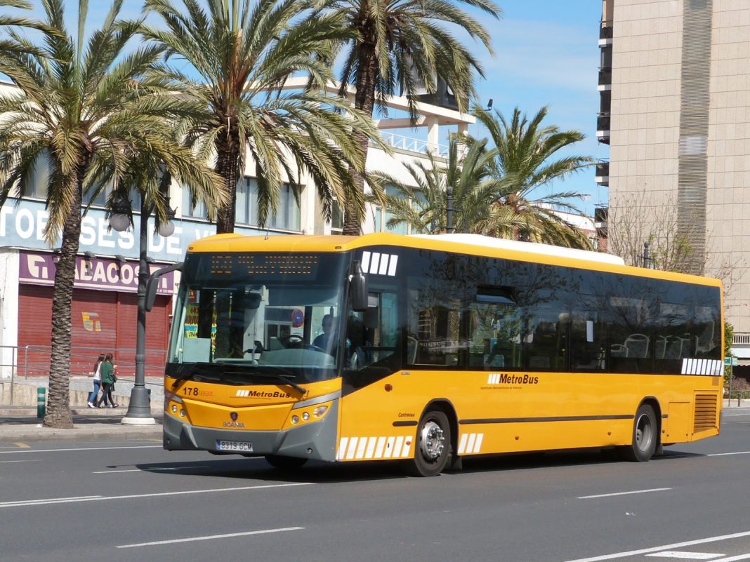 Valencia Airport Express Bus (MetroBus L150) to city center