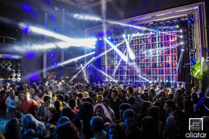 Best Nightclubs in Granada: A Guide to Clubbing and Dancing - Spainist