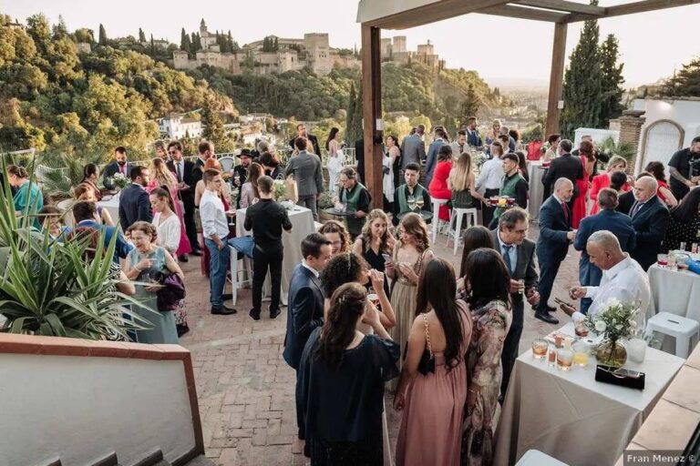 Best Nightclubs in Granada: A Guide to Clubbing and Dancing - Spainist